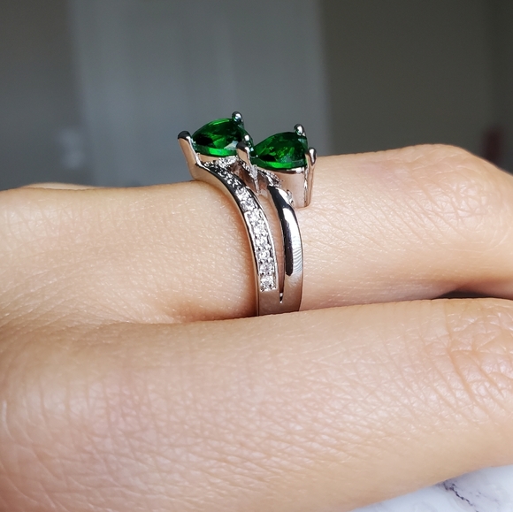 Jewelry | New Romantic Green Double Heart Ring | Poshmark